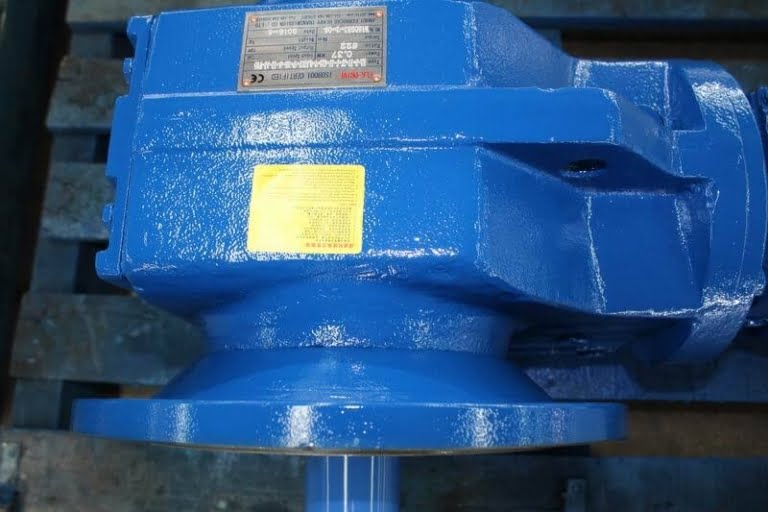 Helical Bevel Gear Reducer for Twin Screw Conveyor | High efficiency ...