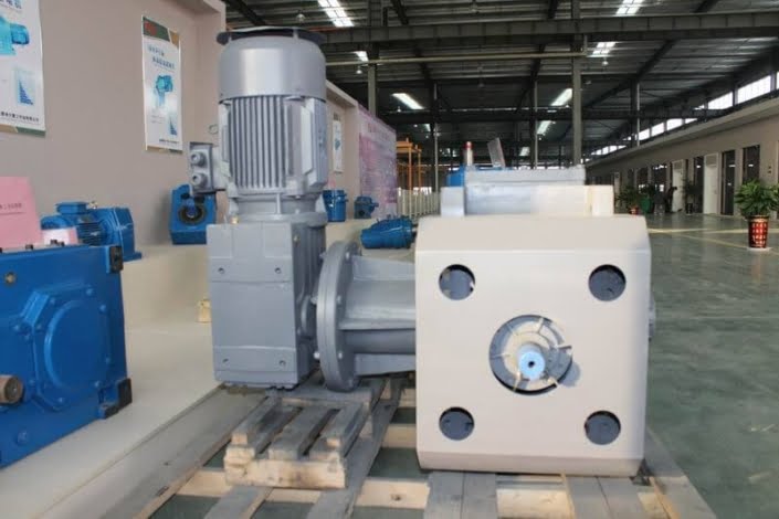 Bucket Elevator Gearbox with Auxiliary Drive | High efficiency ...